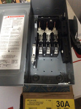 Square D 30 Amp Fused 40275-274-05 Type 1 Enclosed Switch 120/240vac ...