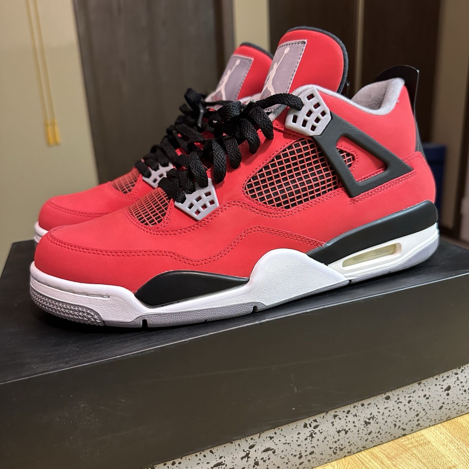 Air Jordan Four Red Toro - Gem