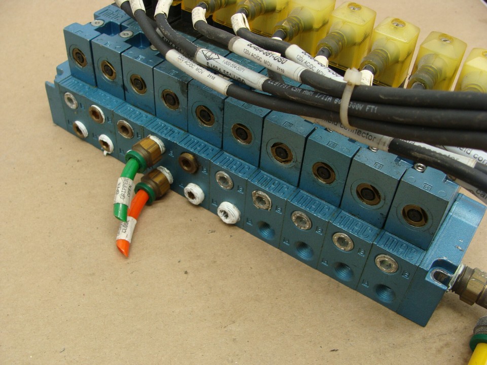 BANK OF 10 MAC PNEUMATIC SOLENOID VALVES 45A-NAC-DAAJ-1KJ | eBay