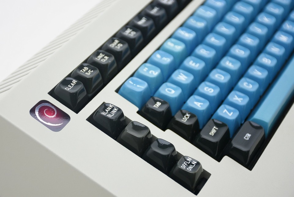 Linux Stickers Emblems Badge Logo Linux Decal Distro Mirrored Finish 3 ...