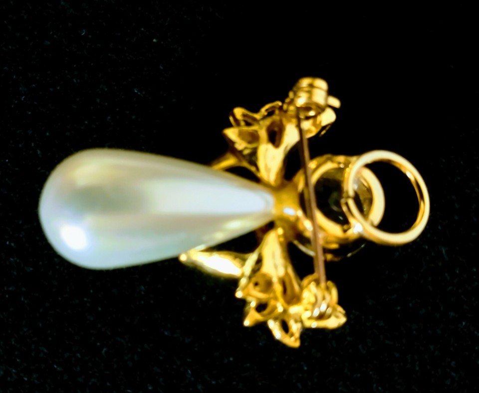 Vintage Gold Tone Rhinestone Pearl Angel Playing Horn Brooch Pin ...