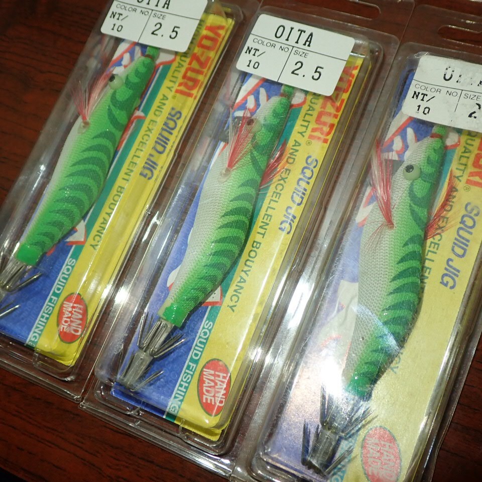 Yo-zuri Hand Made Squid Jig #2.5 × 8 for Cuttlefish Inkfish Octopus ...