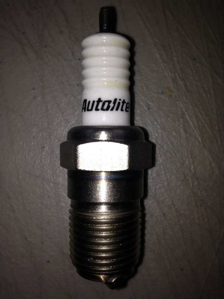 FOUR(4) Autolite 3095 Spark Plug SET fits Hit/Miss Maytag 92 Old Car ...