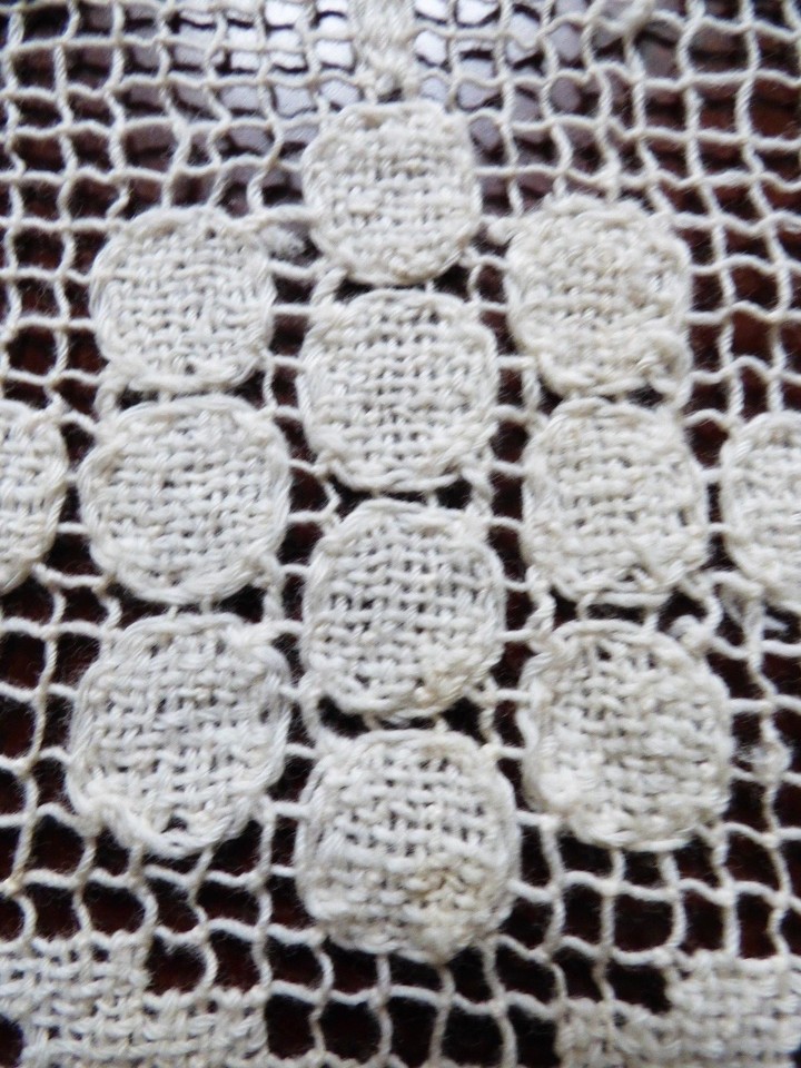Antique VTG Hand Made Net & Embroidery Netted Lace Tablecloth Ecru ...