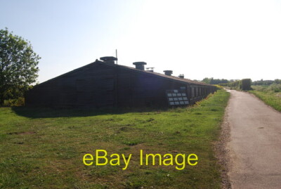 Photo 6x4 Chicken Shed, Cockham Farm Broad Street c2010 | eBay UK