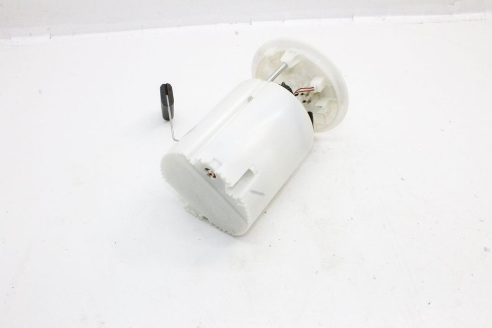 Smart ForFour II W453 2017 Petrol in tank fuel pump level sender ...