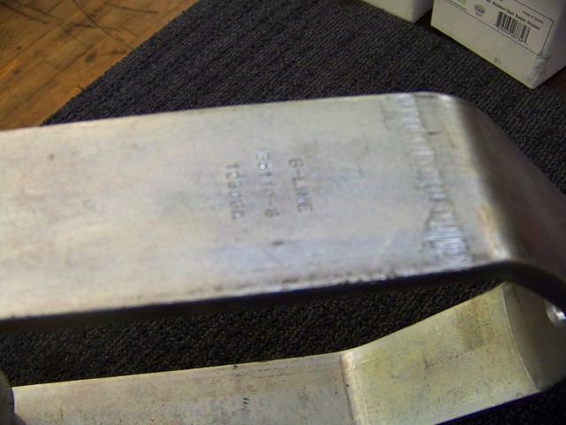 B-Line Adjustable Steel Yoke Pipe Roll 8" 3/4"-10 Zinc Plated #12306A ...