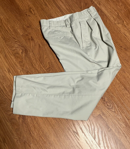 Dockers D3 Khaki Mens Slack Pants 32x30 pleated Front | eBay