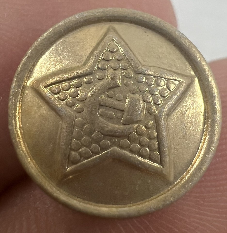Soviet Russian Buttons Soldiers Armed Forces USSR Buttons Military ...