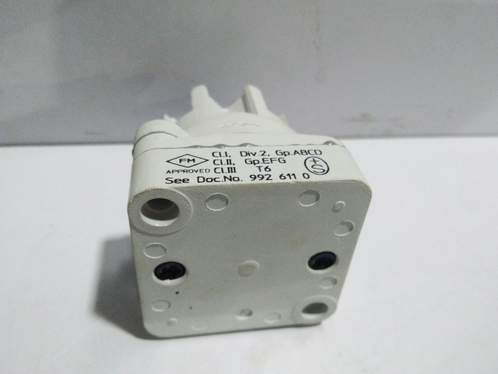STAHL BLOCK CONTACT EEX MODEL:AR3200 - 83257-9 | eBay
