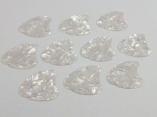 SHARK FIN PLECTRUMS PICKS 10 White Pearl in 3 Gauges Celluloid Sharkfin ...