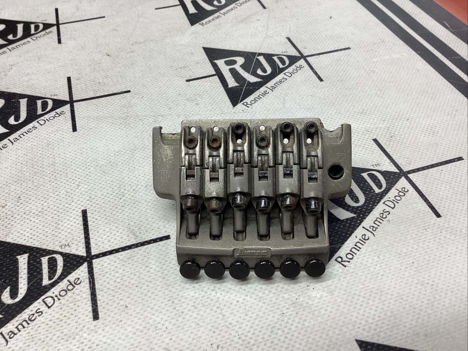 Ibanez Edge 3 Locking Guitar Tremolo Bridge Powder Cosmo | eBay