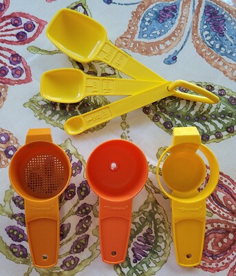 VINTAGE TUPPERWARE MINI STRAINER, SIFTER, EGG WHITE SEPARATOR ...