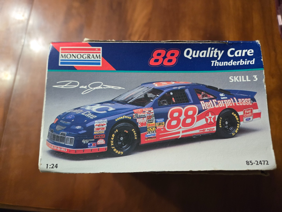 Monogram Dale Jarrett #88 Quality Care Thunderbird - 1/24 Unassembled ...