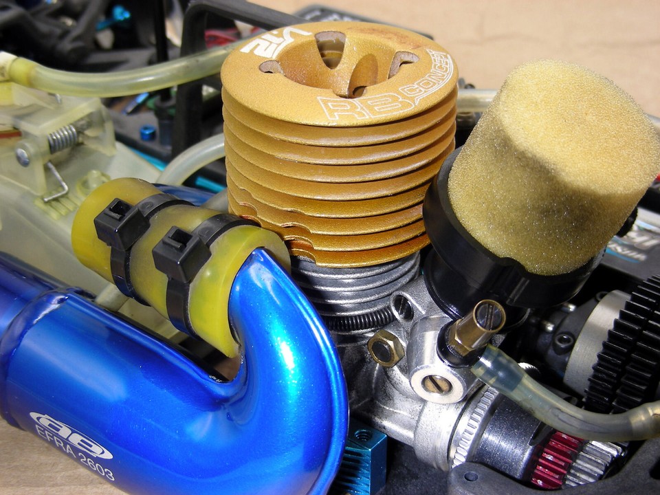 Vintage RB CONCEPT 2.1cc V12 3-Port Nitro Engine R40 Mugen Serpent XRAY ...