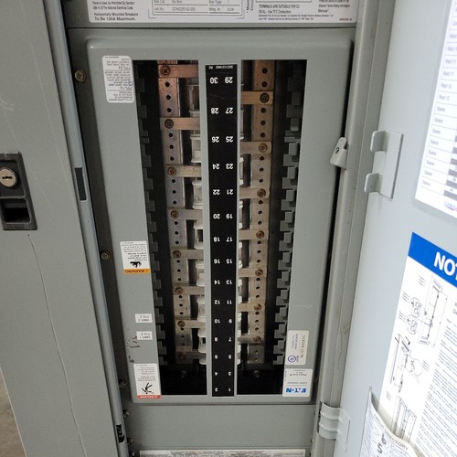 Eaton Panelboard PRL1A 125 Amp, 120V, Nema 1, 30 Cir. MCB | eBay