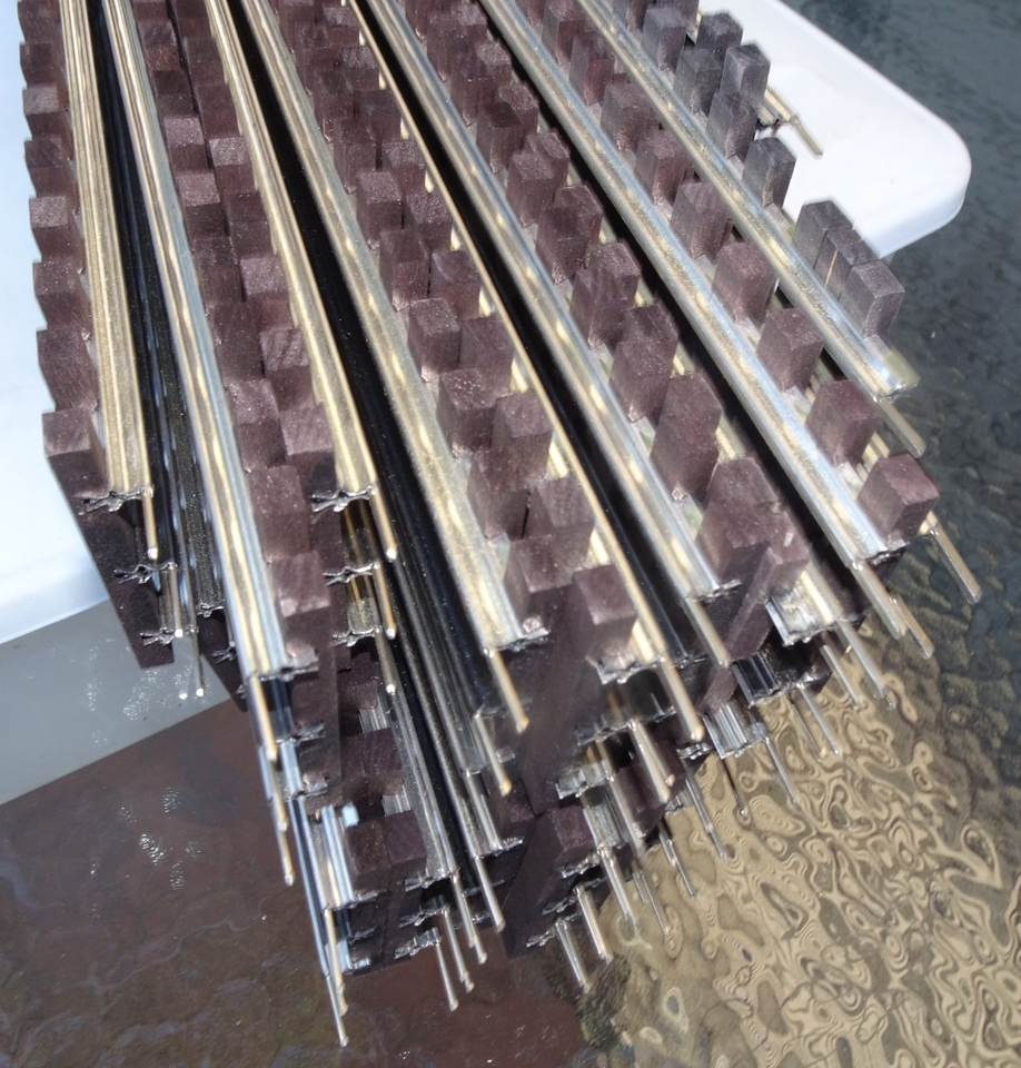 Gargraves WT-102-37 37" Phantom Straight Track Sections 24 Pieces ...