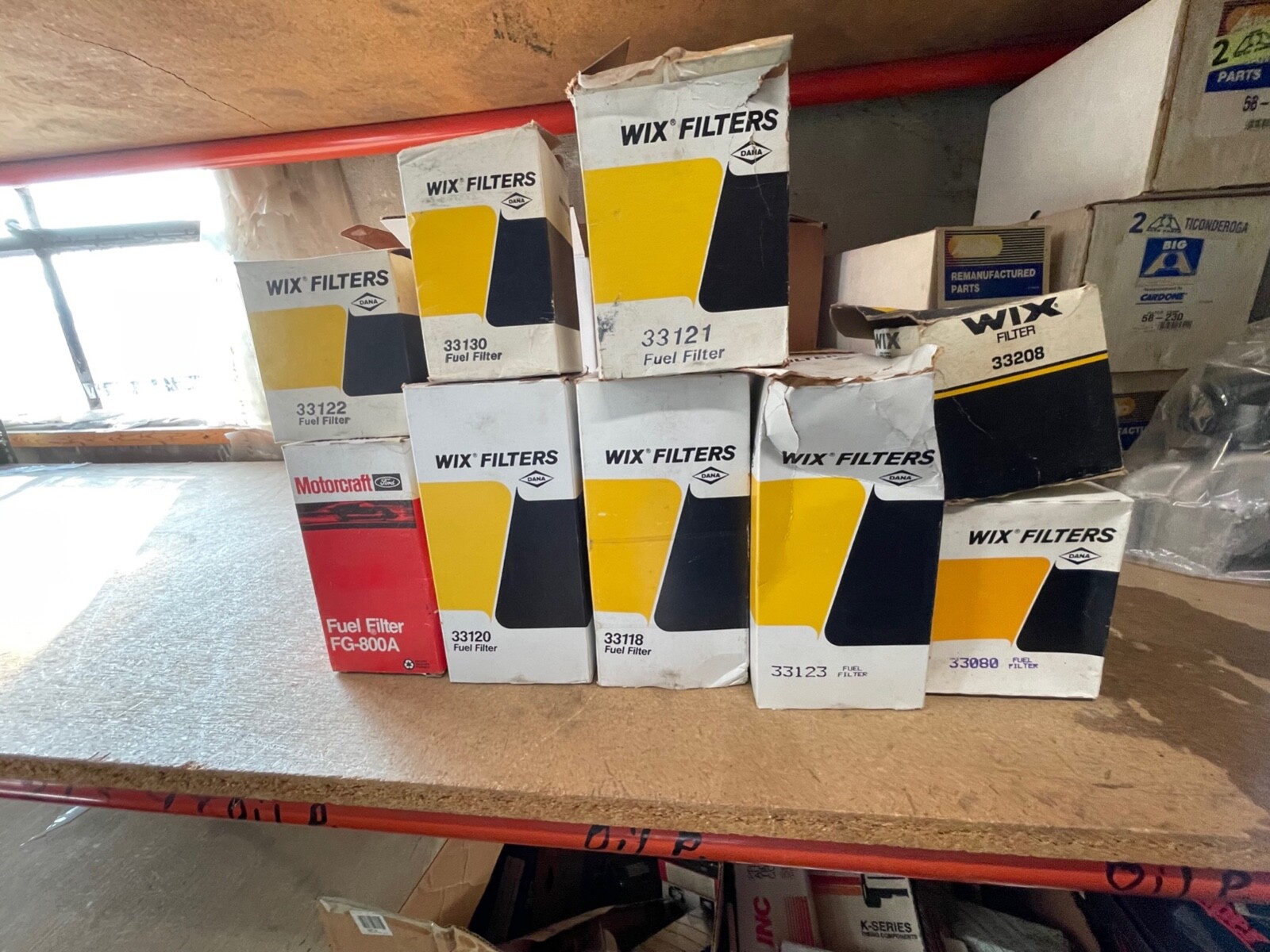 WIX 33118 - Fuel filter cross reference