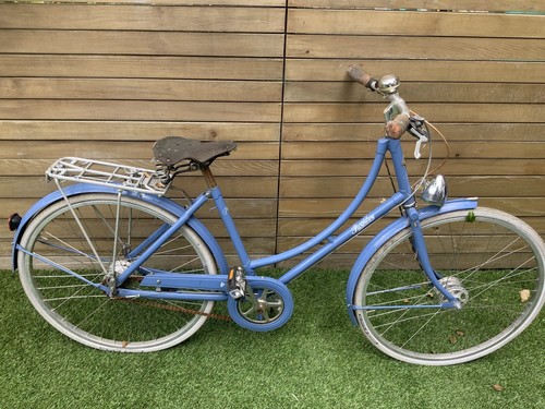 Powder Blue Pashley Poppy Classic Traditional Ladies Bicycle Bike Needs ...