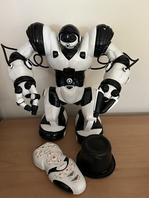 Vintage WowWee 2004 Robosapien 14 Inch Remote Control Robot | eBay UK