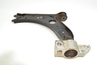 VW Touran 1T 11-15 Le conducteur de travers Traglenker Devant des links ...
