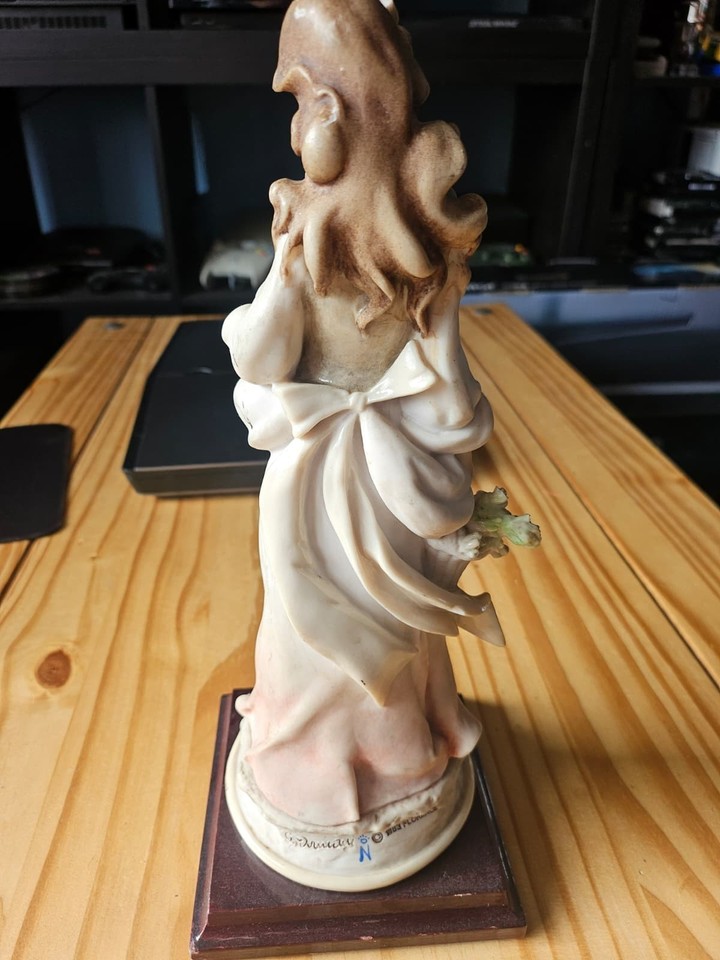 Giuseppe Armani 1983 Florence Porcelain Figurine – Signed, Capodimonte ...