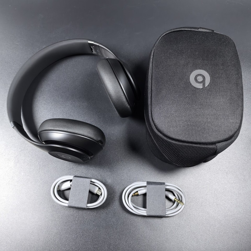 Beats Studio Pro Wireless Noise Cancelling Bluetooth Headphones ...
