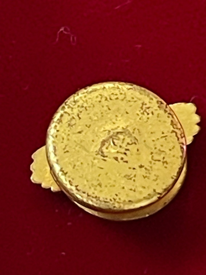 WWII Honorable Discharge Lapel Button Hole Pin Ruptured Duck WW2 Metal ...