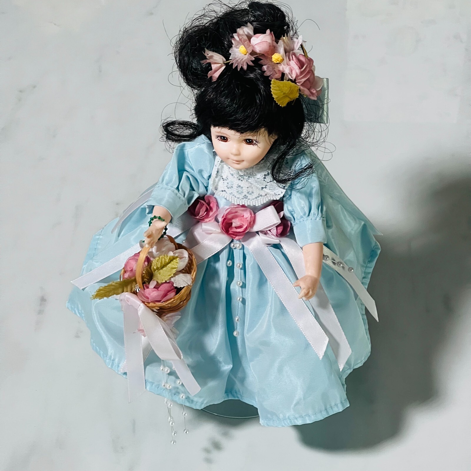 Robin Woods Doll “Flower Girl Taylor” Collectible - Excellent Condition ...