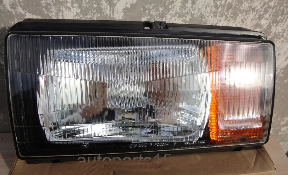 SET Headlights (faros, faro) Left and Right VAZ 2105 2107 LADA Riva ...