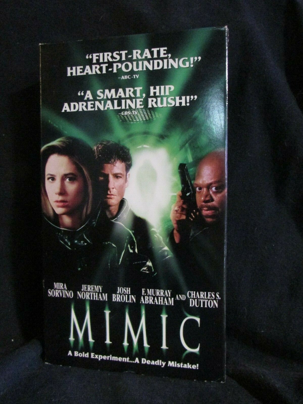 Mimic VHS 1997 Guillermo del Toro Mira Sorvino Sci-fi Horror EXCELLENT ...