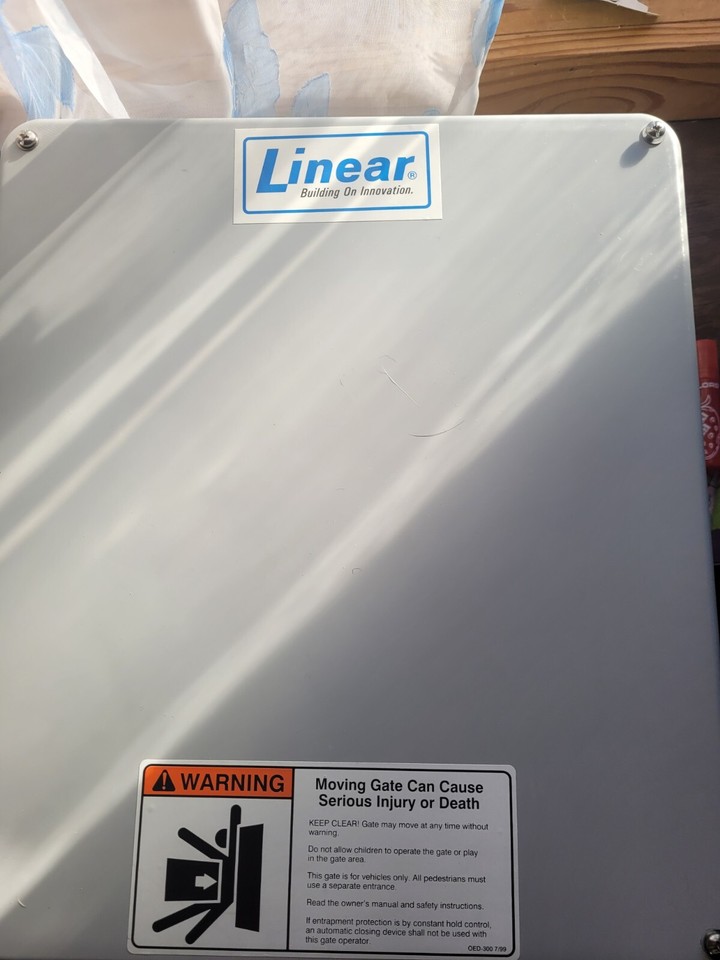 LINEAR LRA 1601584597D SWING GATE APEX CONTROLLER With BATTERY BACKUP ...