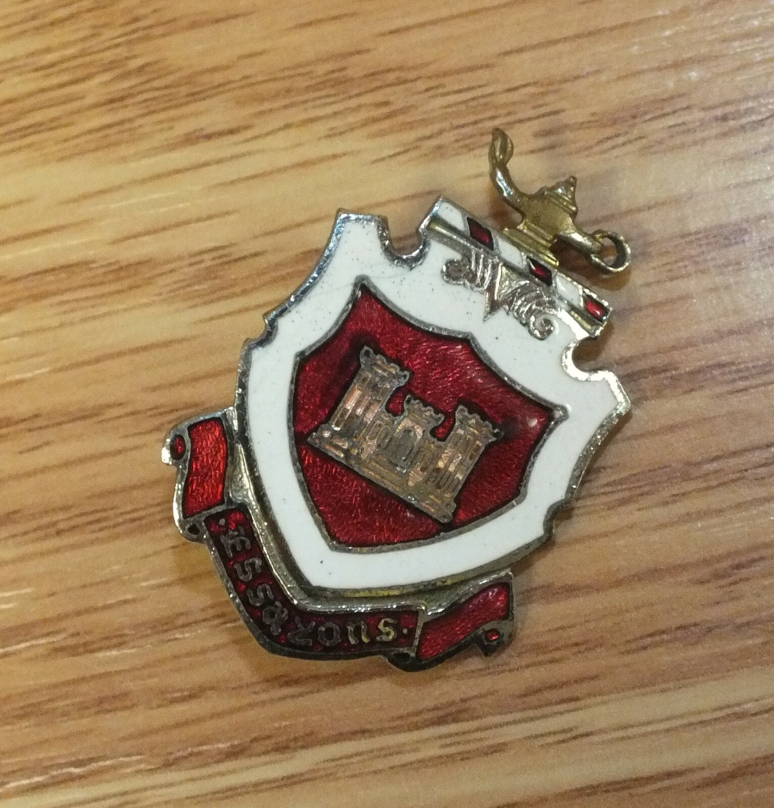 Red & Gold Tone Essayons Engineer Regimental Vintage Lapel Pin | eBay