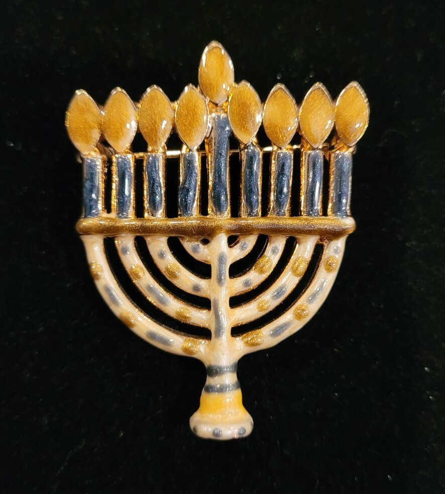 Vintage Unsigned Gold Tone Enamel Chanukah Menorah Pin Brooch | eBay