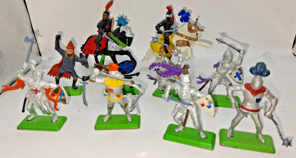 Vintage 1971 Britains Detail Medieval Knight's figures Lot of 10 | eBay