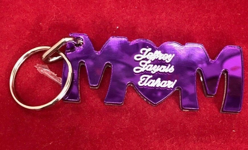 Mom Keychain Custom Names Free Engraved key chain Mother Key Ring ...