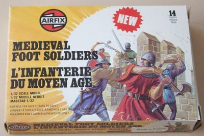 Airfix Toy Soldiers medeieval foot knights 1/32 Scale complete boxed ...