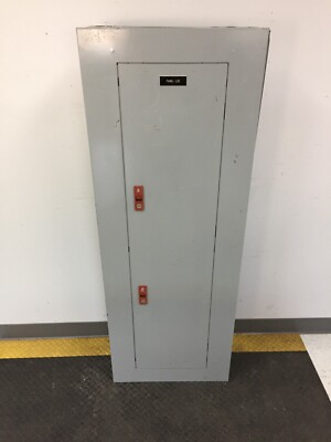 GE 150 AMP 208/120 VOLT 3 PHASE 42 CIRCUIT INDOOR MAIN BREAKER PANEL..P ...