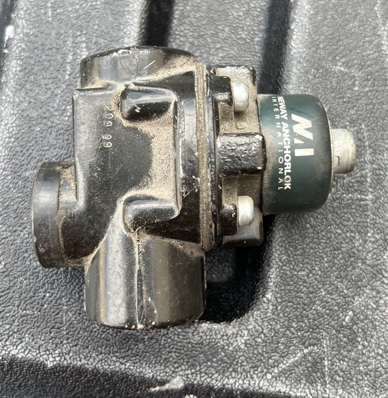 NOS MACK GENUINE Pressure Protection Valve NEWAY 20QE2322 90554107 NEW ...