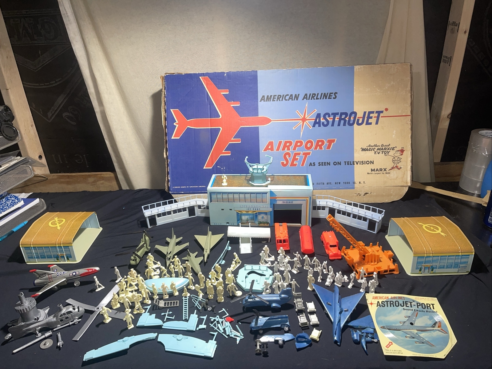 Marx American Airlines Astrojet Airport Set #4810 - Int'l Jetport w ...