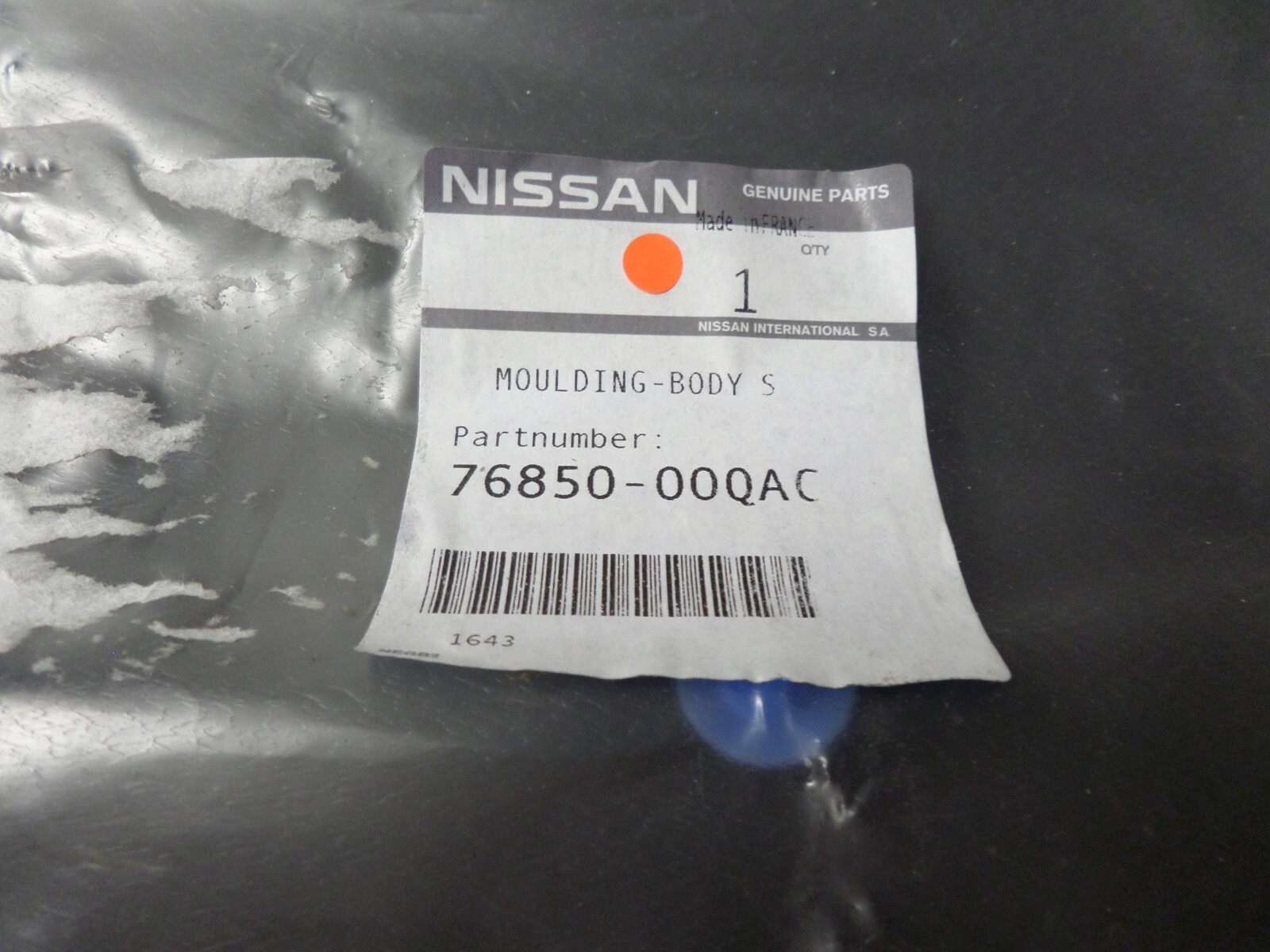 Genuine Nissan Primastar (X83) RH Body Sill Moulding Part Number 76850 ...