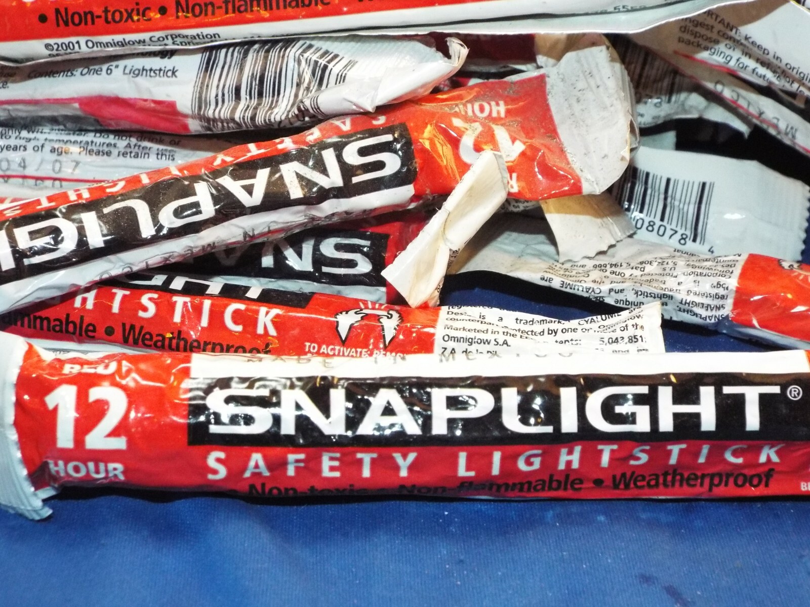 Lot of 50 Cyalume / Snaplight Safety LightStick Chemlight (Red) 12 Hour ...
