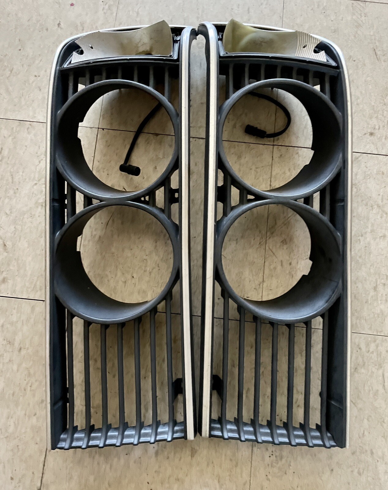 Vintage BMW E24 635csi 633i M6 Front Left and Right Headlight Trim ...