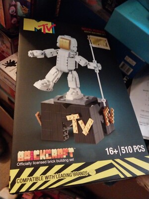 Brickcraft - MTV Moon Person - Brick Building Set - 510 PCS Retro ...