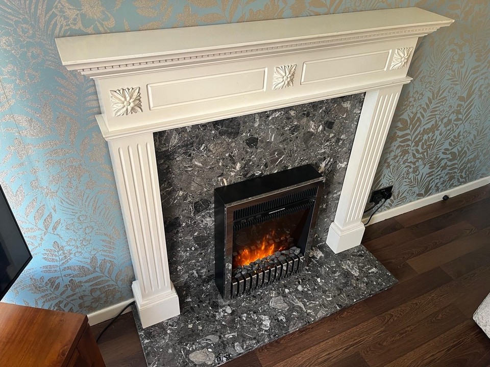 White Wooden Fire surround with Marble Hearth/Plinth and Electric Fire ...