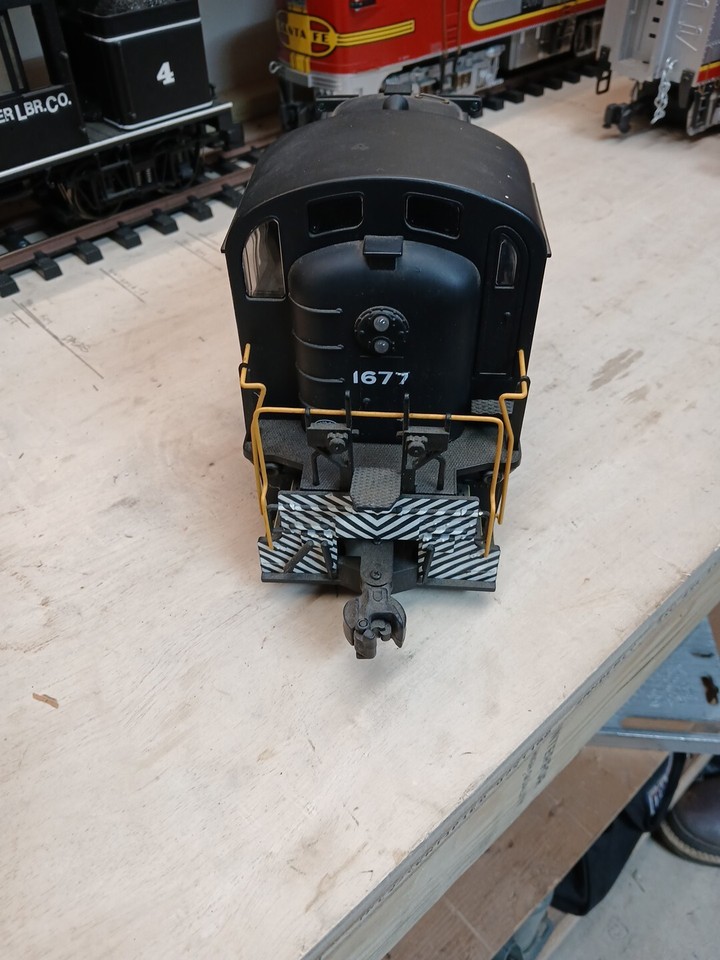 G Gauge Aristocraft Lil Critter 25 Ton Diesel Switcher Locomotive | eBay