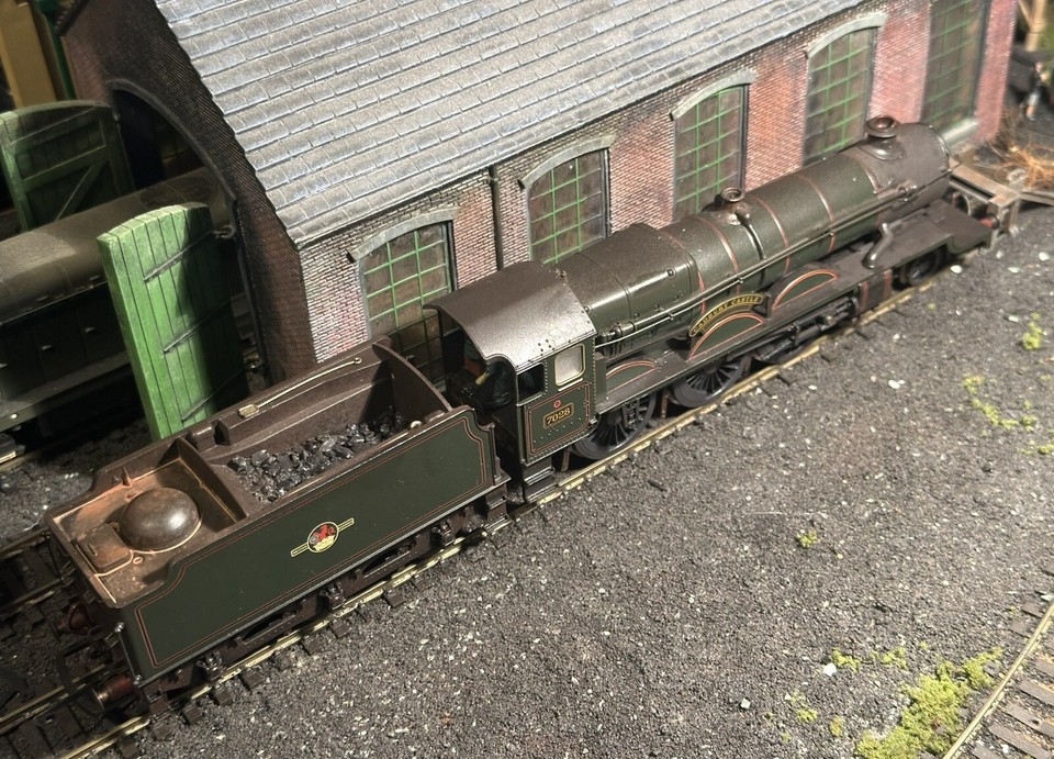 Hornby OO Gauge Castle ‘ Cadbury Castle’ Custom Weathered | eBay UK