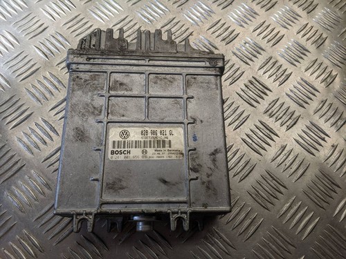 B588 Volkswagen PASSAT B5 1999 028906021GL Engine control unit module ...