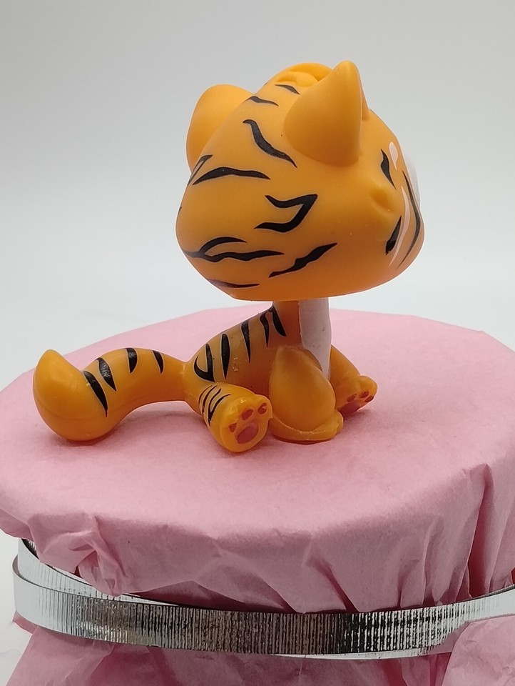 Littlest Pet Shop LPS #905 Postcard Pets Tiger Cat, Yellow Orange Eyes ...