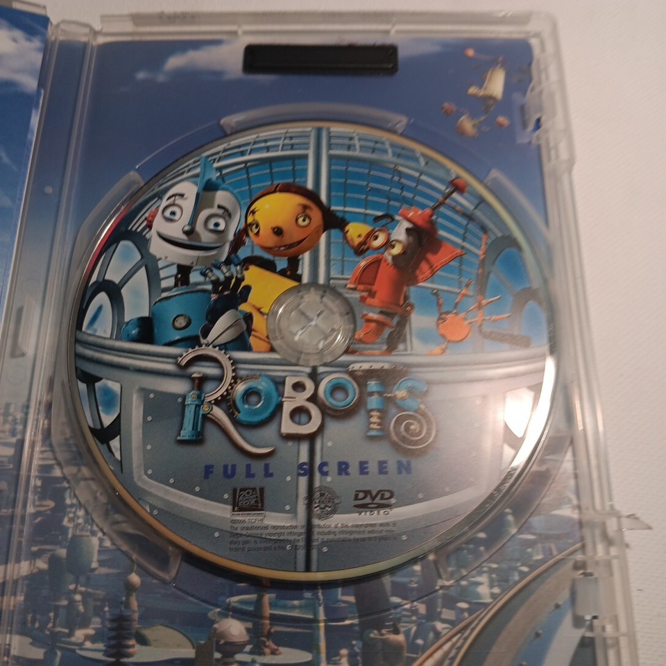 Robots DVD Full Screen Edition Halle Berry Robin Williams Amanda Bynes ...